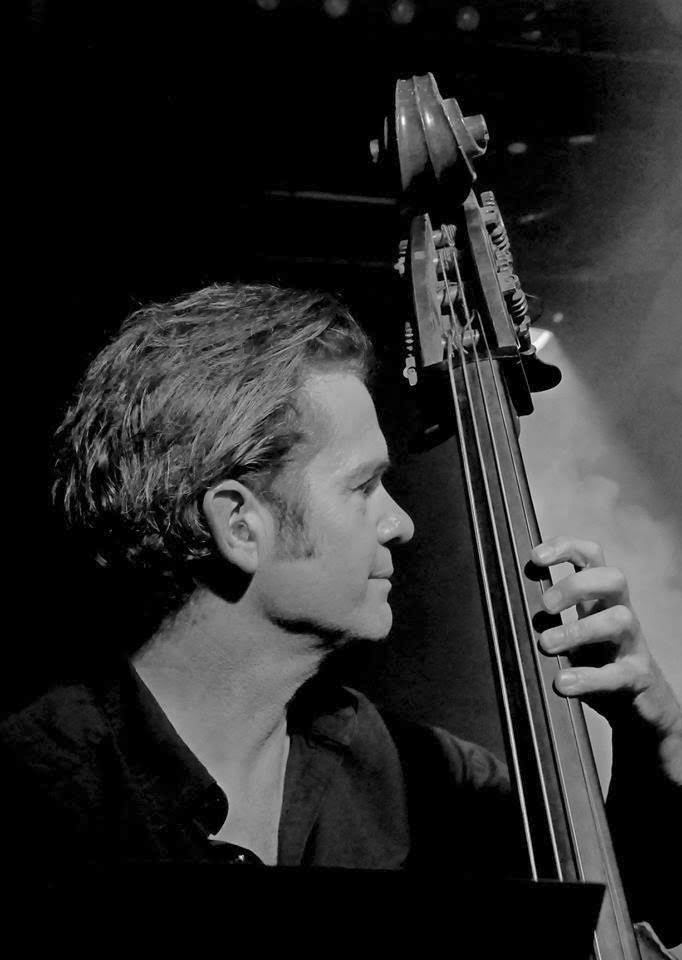 PRESENTS | untitled2011